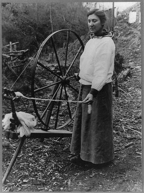 Ann Dodson spinning wheel | DNAeXplained – Genetic Genealogy